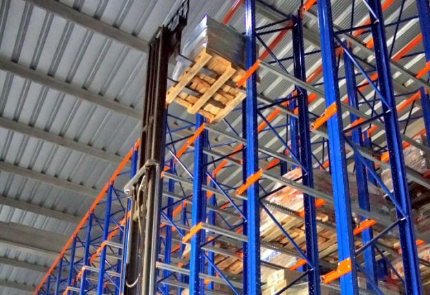 Drive-In e Drive-Thru - Longa Sistemas de Armazenagem