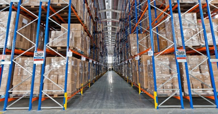 Layout de armazém: entenda sua importância e impactos na sua logística